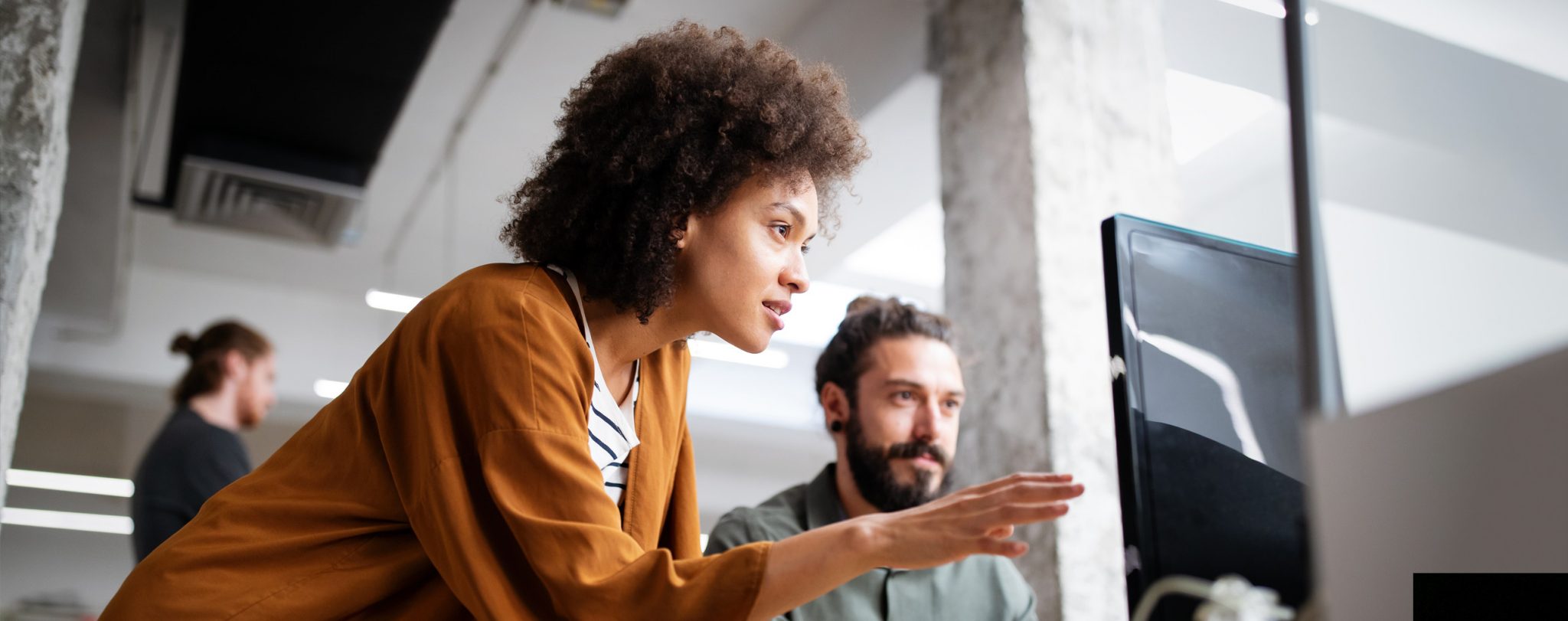 What Is the Best Platform for Online Meetings? 8 Features to Look For