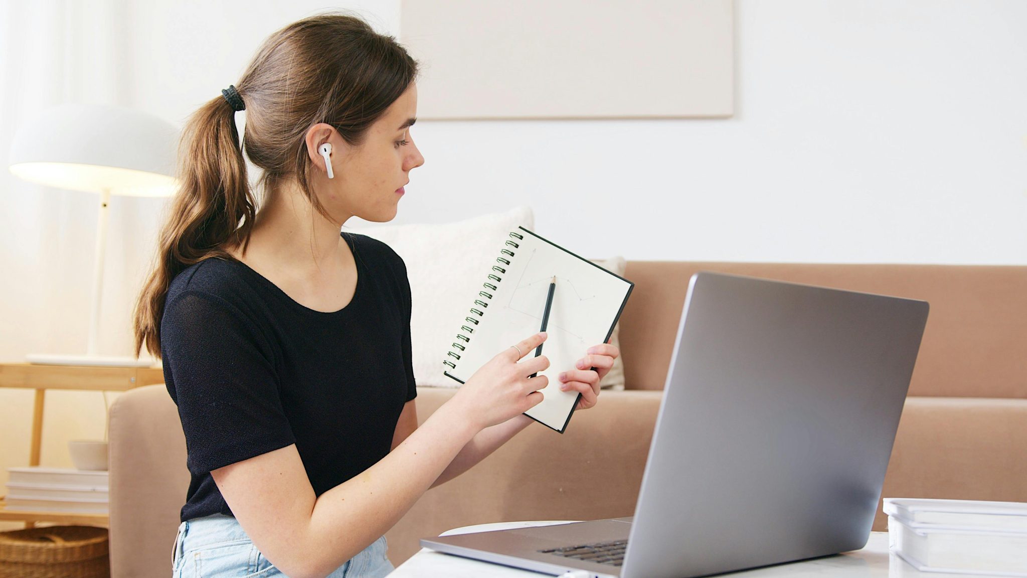 What's a Seminar? Definition, Types, and How to Host One